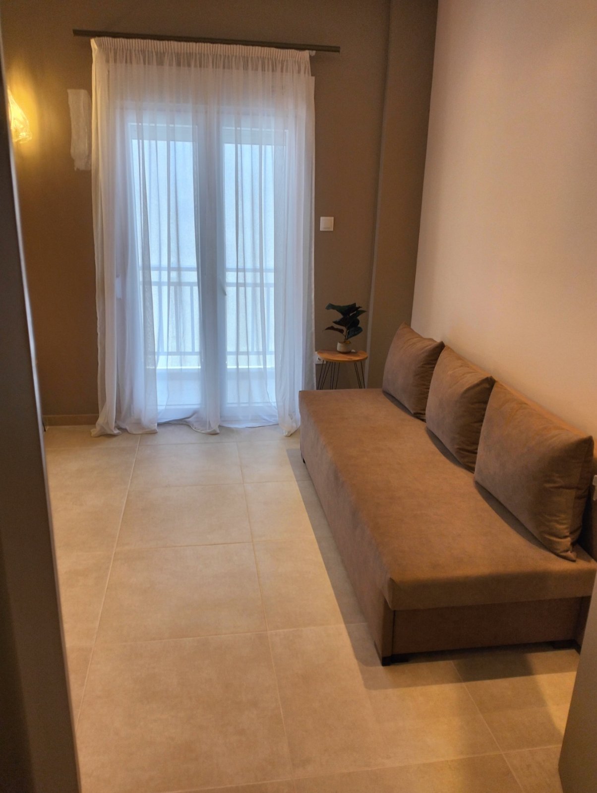 Vila LIA HOUSE - LAVLI travel